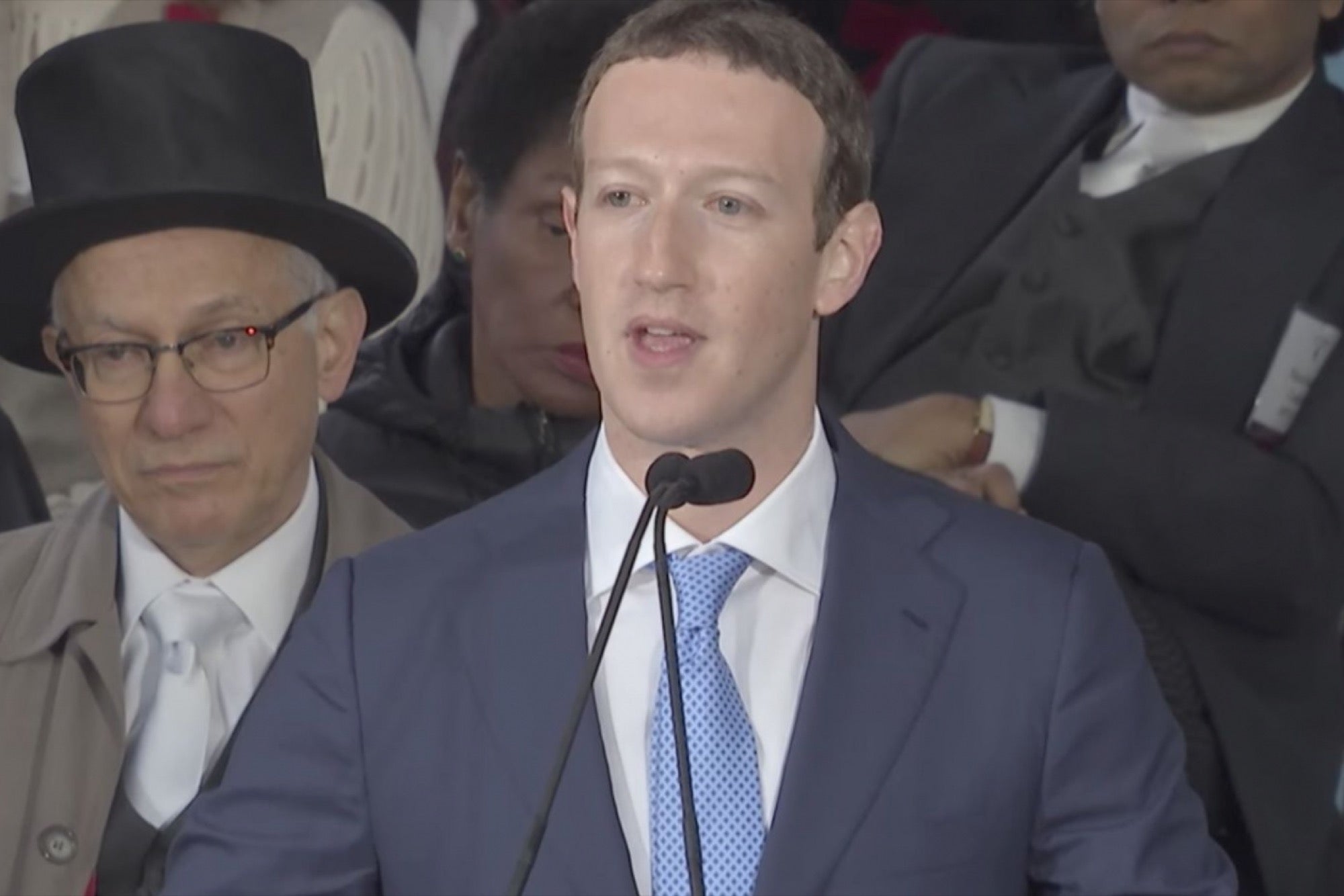 Mark Zuckerberg Encourages Harvard Grads to Create a Sense of Purpose ...