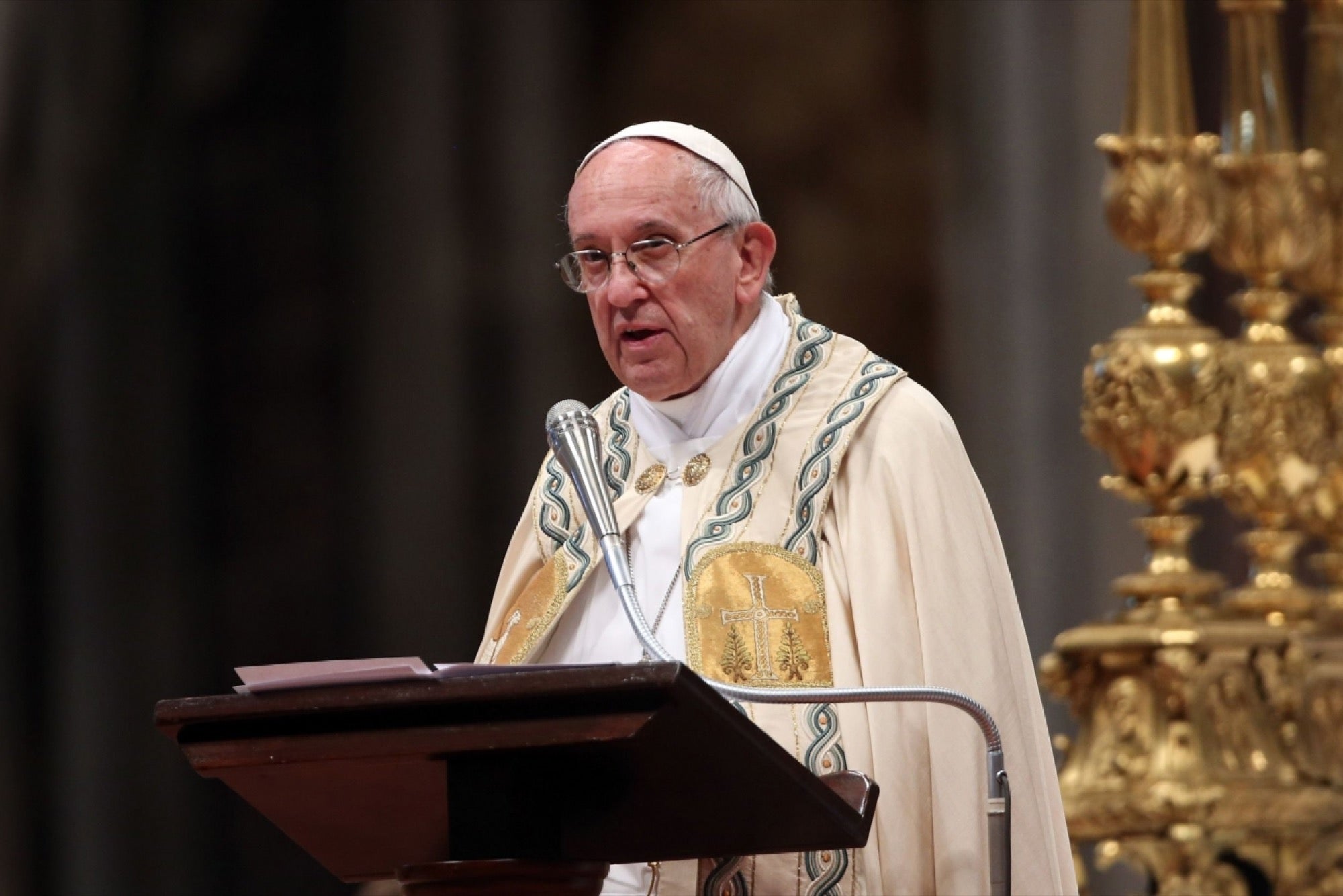 The Amazing Lesson of the Pope's No Complaining Sign | Entrepreneur