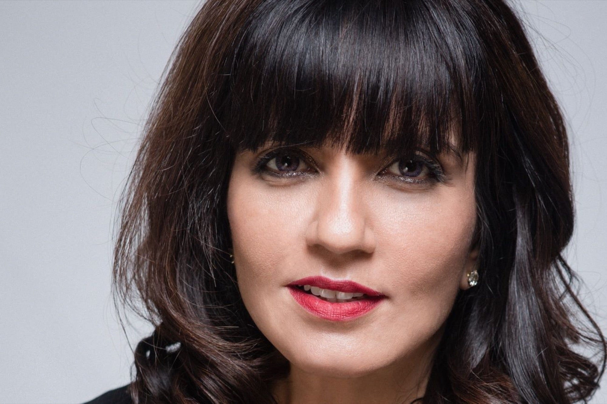 Meet This Designpreneur Who's Weaving Magic with Bollywood Beauties ...