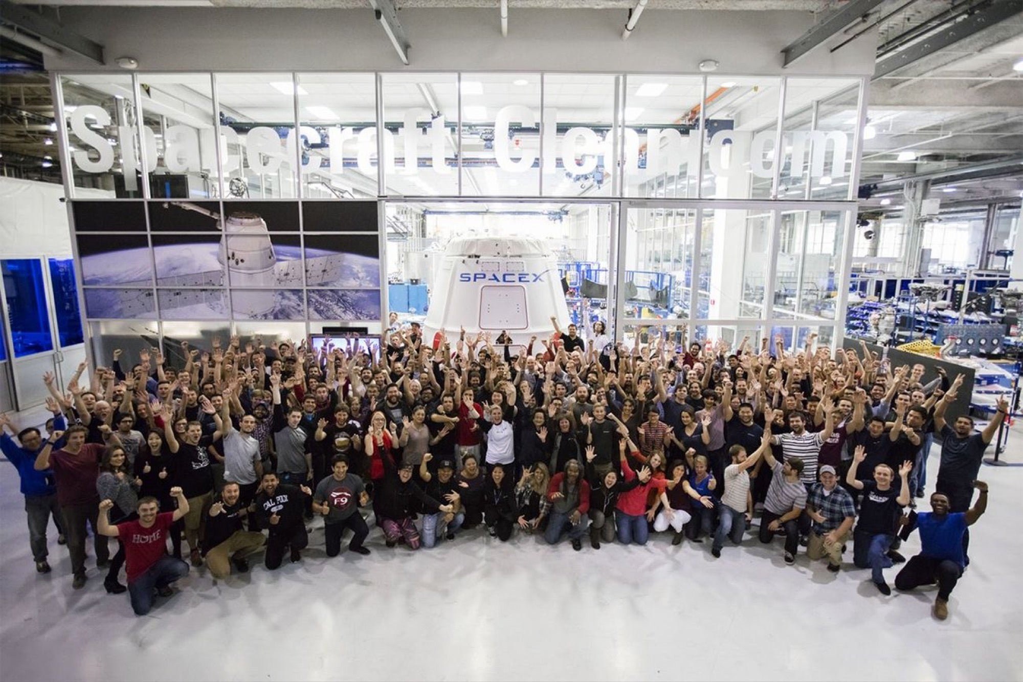 Inside SpaceX: What It's Like Working for a Company on a Mission to ...