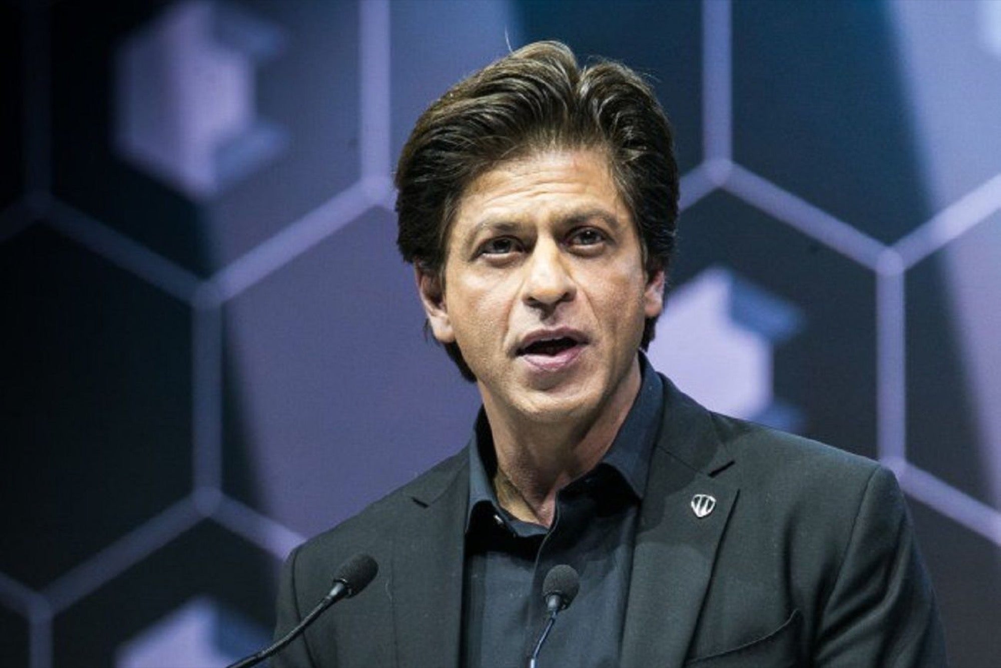 How SRK Championed the Cause of Women Emancipation at Davos | Entrepreneur