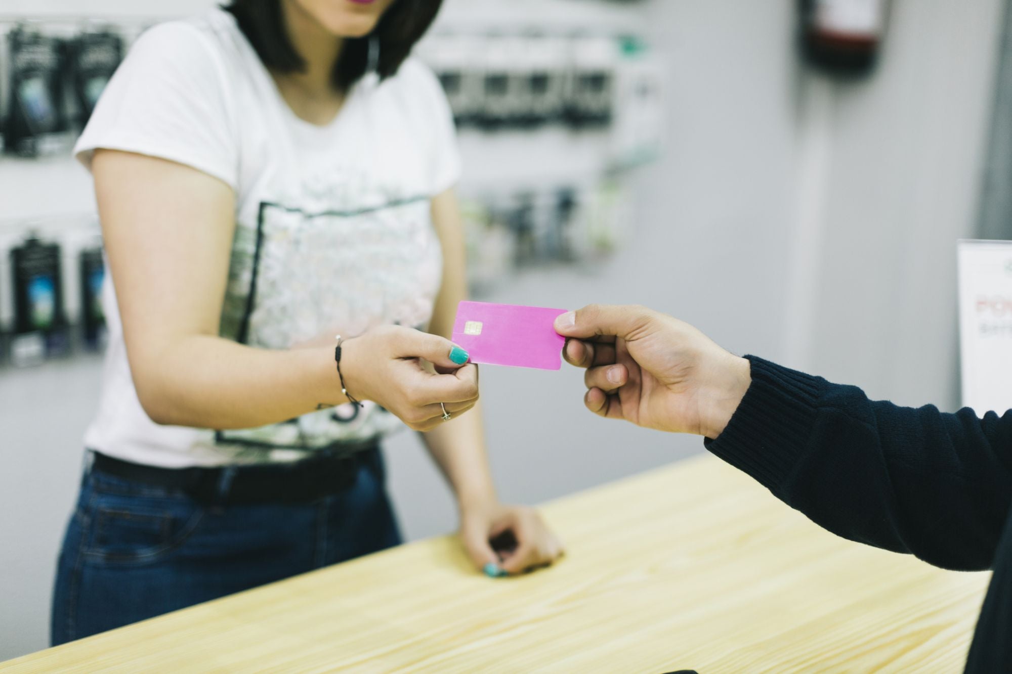 Your 'Minimum Purchase' Credit Card Policy Is Dumb | Entrepreneur