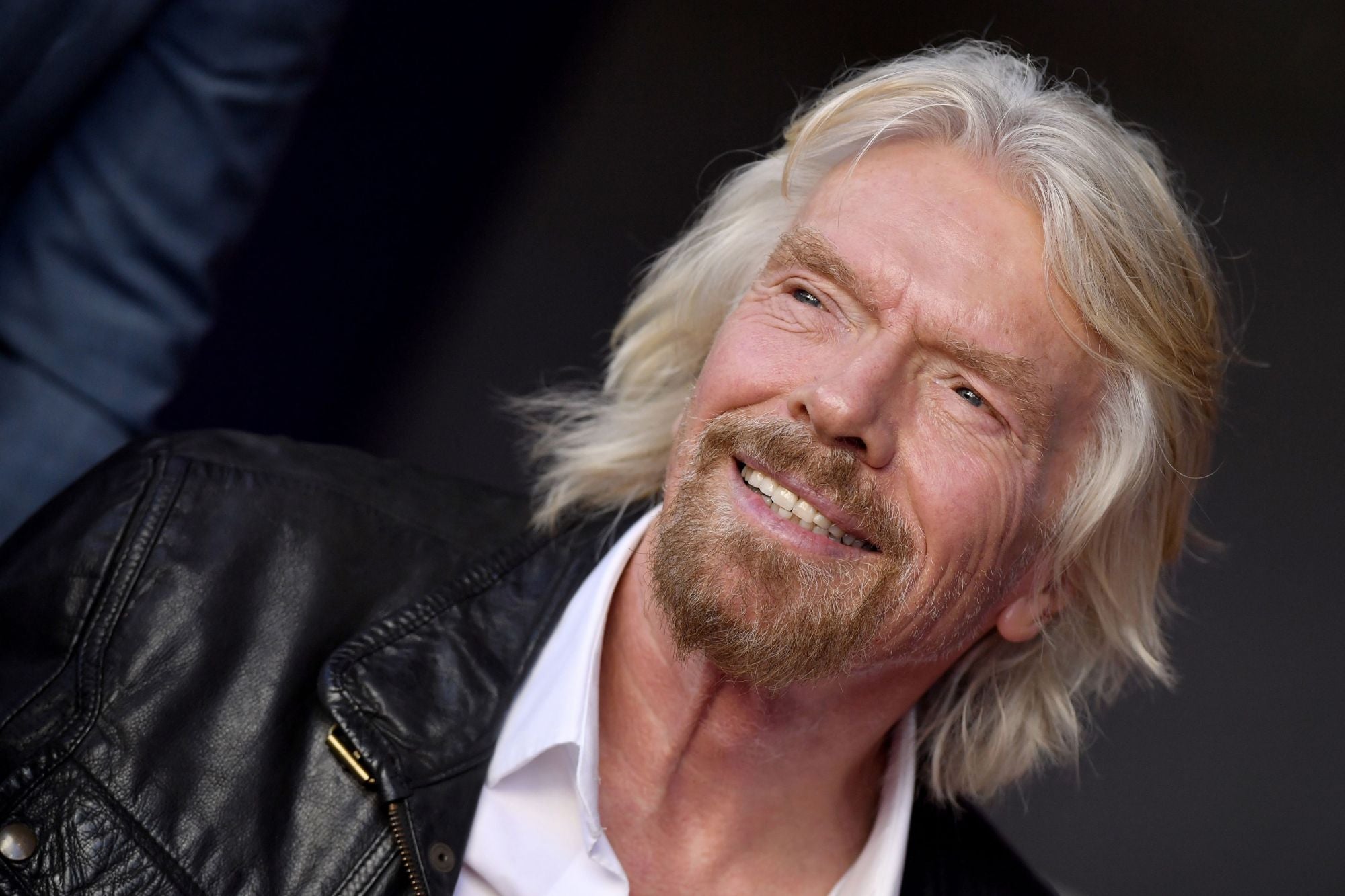 Richard Branson Says the 9-5 Workday Grind Is About to Die. Here's Why ...