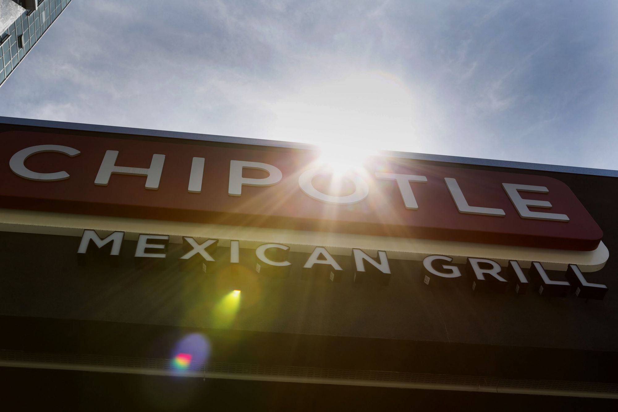 Chipotle Shoots for the Stars, Hires Oscar Winner to Produce Ad ...