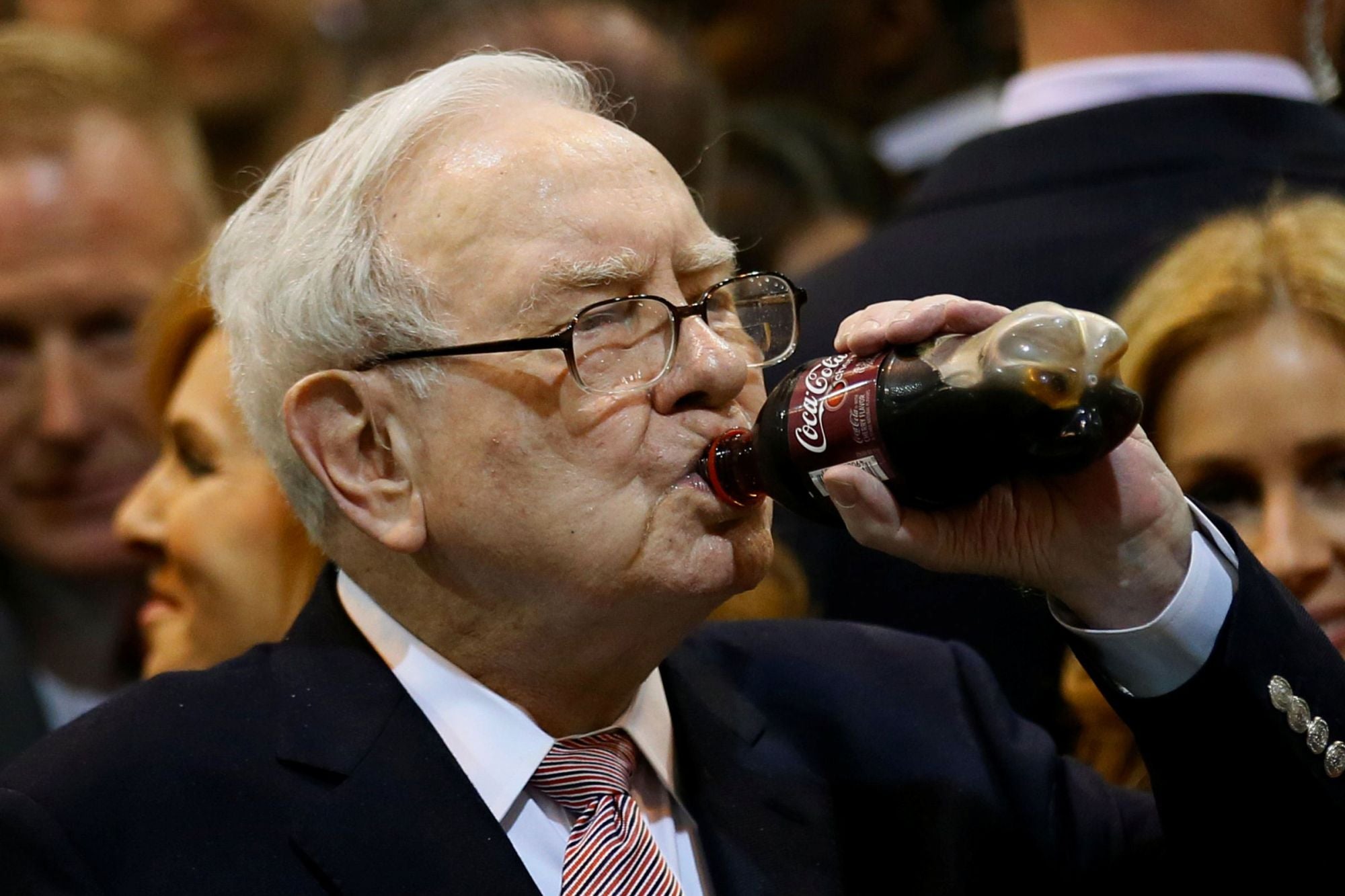 Warren Buffett Says He Eats McDonald's 3 Times a Week and Pounds Cokes ...