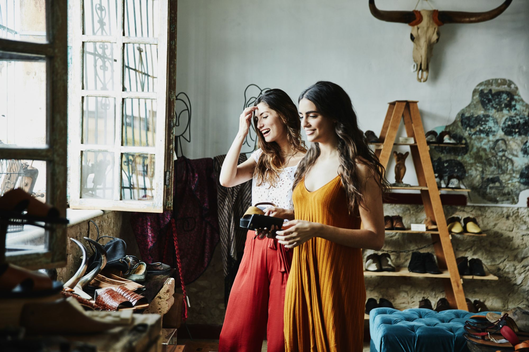 7 Low-Cost Design Ideas for Small Retail Spaces | Entrepreneur