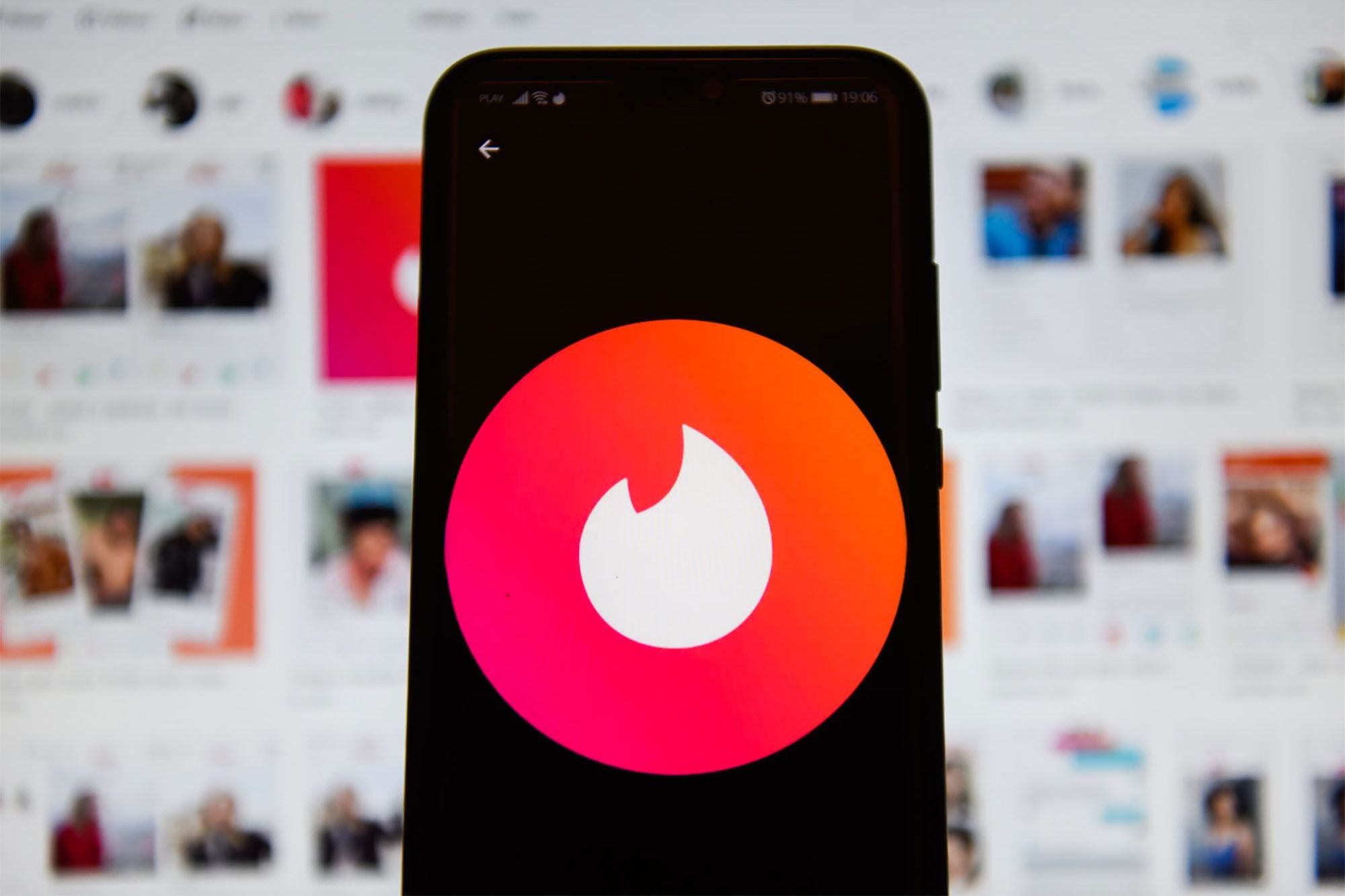 Tinder is Working on a Panic Button for Dangerous Situations | Entrepreneur