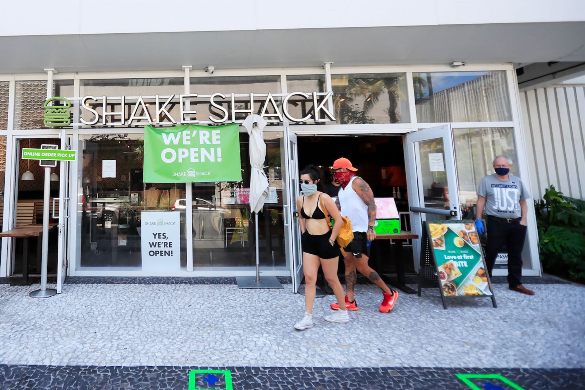 Shake Shack Received, Then Returned, $10 Million in Stimulus Funding ...