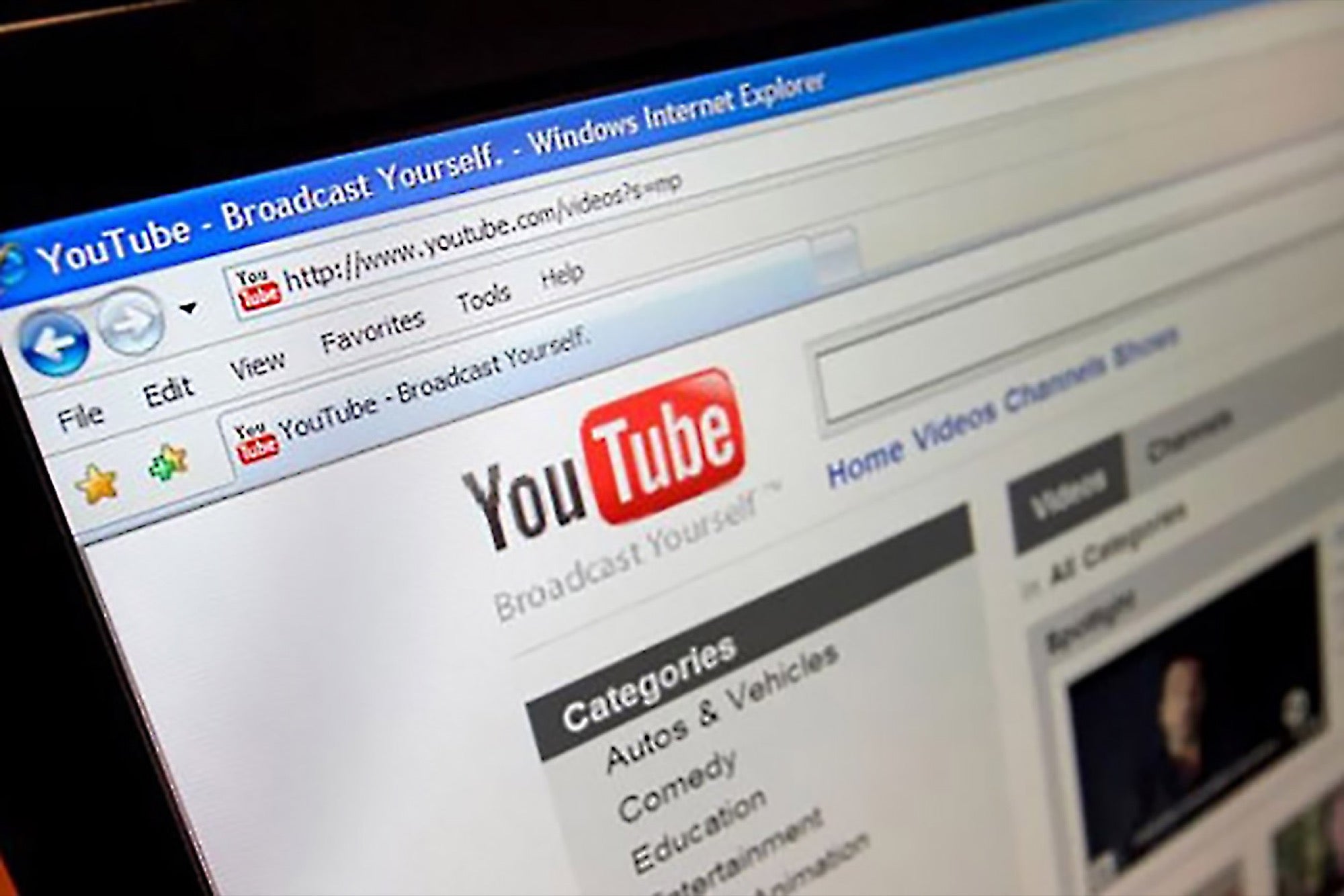 How to Write a Compelling Script for Your YouTube Videos | Entrepreneur