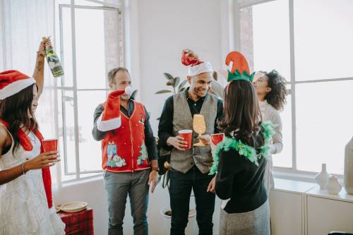 Surviving the Work Holiday Party: A Guide to Avoiding Embarrassment and ...