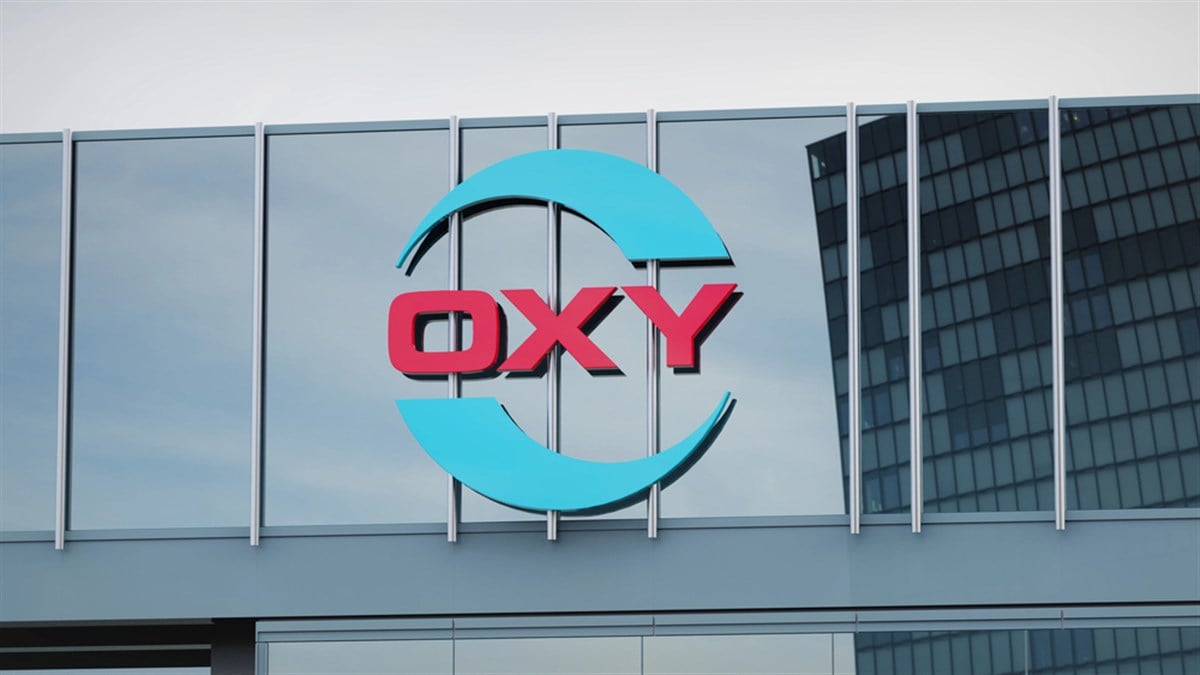 Buffett Takes the Bait; Berkshire Buys More Oxy in December | Entrepreneur